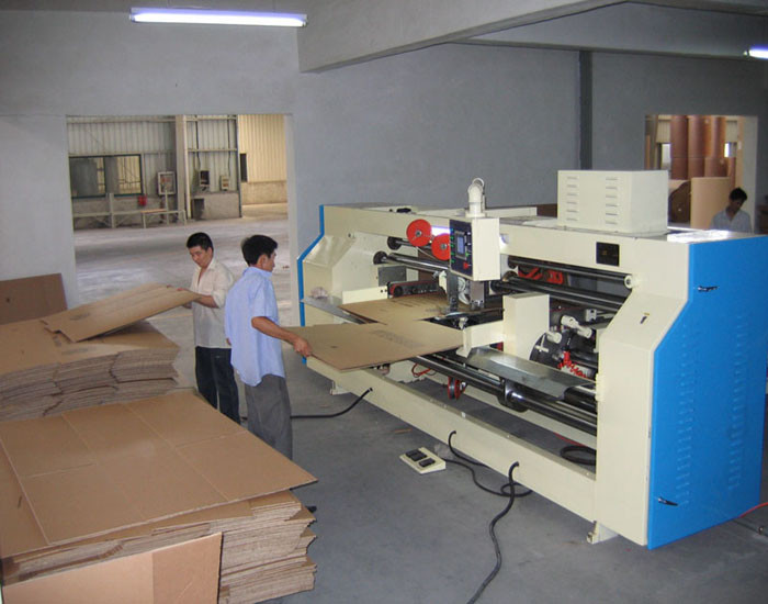 Semi-auto Two Pieces Carton Box Stitcher Machine, Carton Box Folding ...